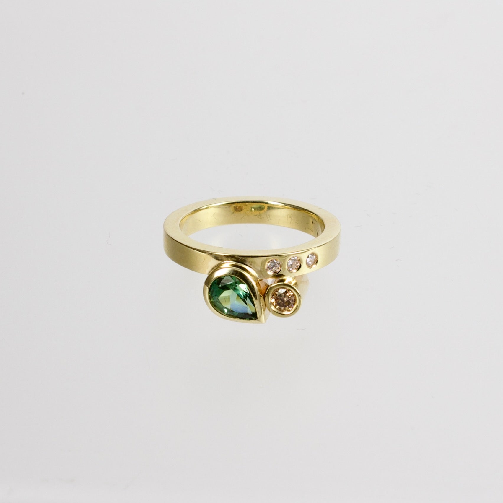 RMO38: Pear shaped tourmaline and diamond ring – Quadrant Gallery